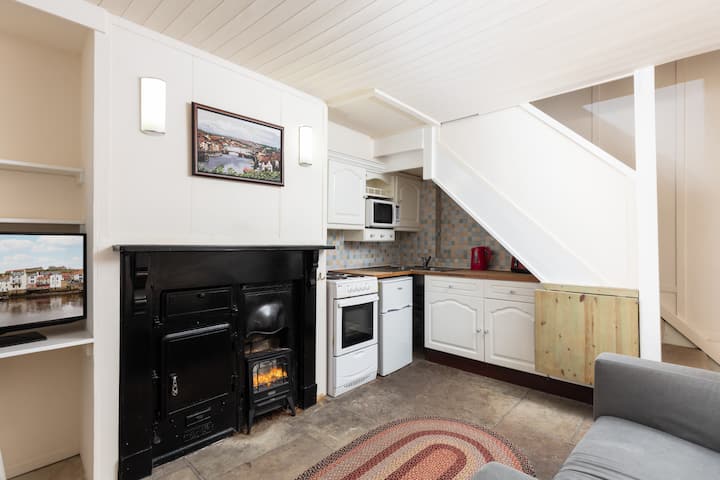 Cute One Bedroomed Cottage - Whitby