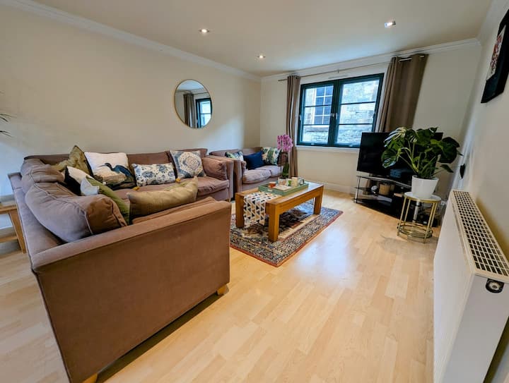 City Center Gem-4bd House! - Edinburgh