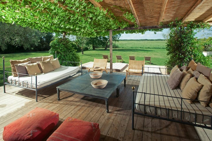 Villa With Bamboo Grove In Maremma - Capalbio