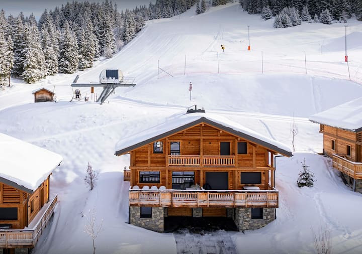 Havre De Repos Aux Pieds Des Montagnes - Manigod