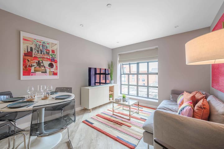 Central Birmingham Stunning 2 Bedroom Apartment - Birmingham