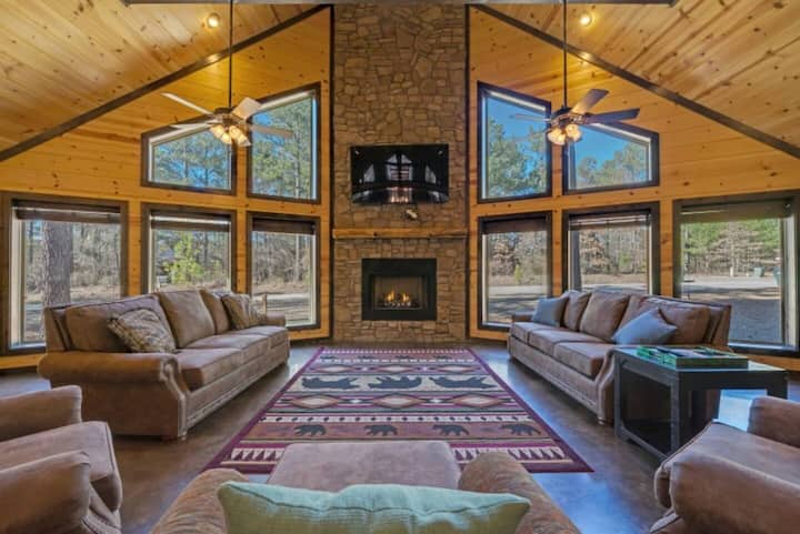 Big Family Lodge • 5br • Fire Pit & Games - Oklahoma