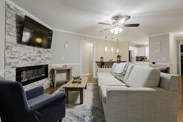 10 Mins To Lake Murray! The Dutch Creek Cottage - Columbia, SC