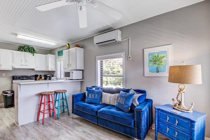 Seaside Location: Beach, Dining & Shops Nearby - Tybee Island, GA