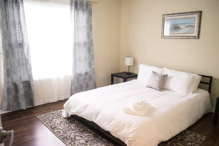 Near Bases, Usc & Shops - The Columbia Crash Pad - Columbia, SC