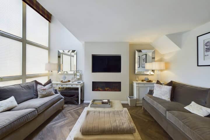 Beech Meadow-home From Home Luxury Holiday Cottage - Hornby Castle