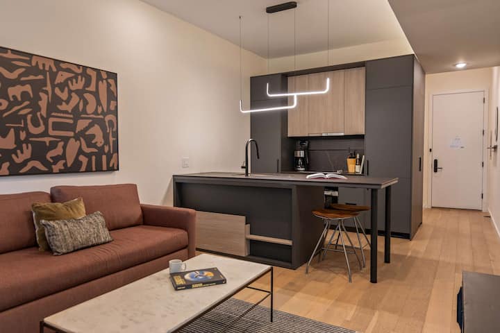 Sosuite | 1br Apt W Roof Deck, Gym, Laundry - Philadelphia, PA