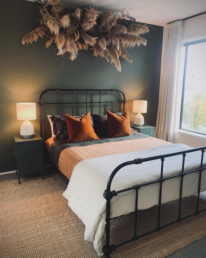 Scandinavian City Escape | Walk Everywhere In Cbd - Christchurch