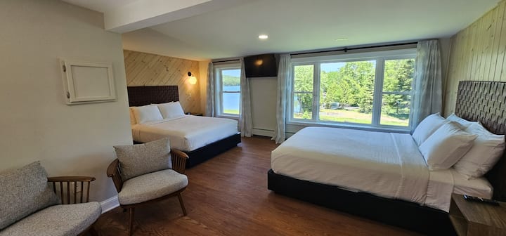 Juniper Motel-lake View-deluxe Double Queen-room 7 - Greenville, ME