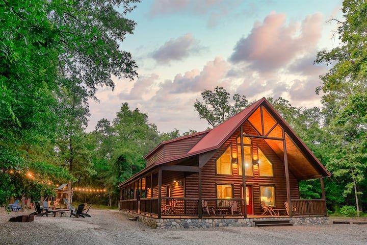 3 Kings • Hot Tub • Walk To Safari Park • Fire Pit - Broken Bow, OK