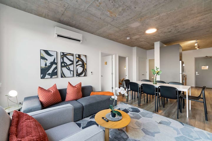 Corporate-friendly 4br Stylish & Central - Little Italy - Chicago