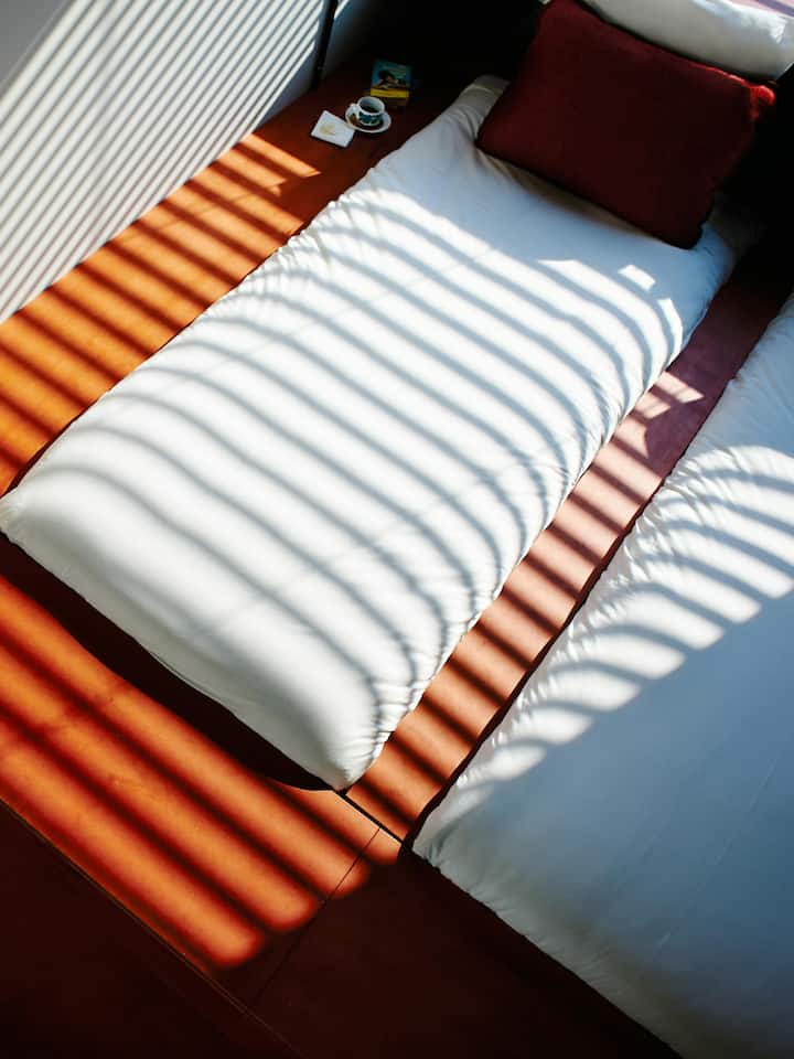 Room At Volkshotel With Rooftop And Hot Tub - Amsterdam