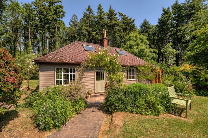 Tranquil Woodland Cottage, 10-min Drive To Clifton - Bristol