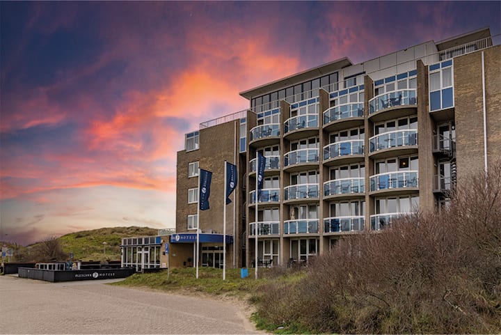 Walk To Beach From Modern Room In Wijk Aan Zee - Heemskerk