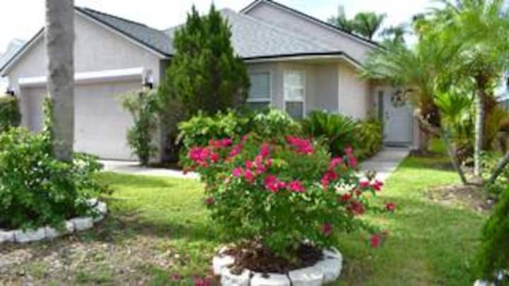 Whispering Palms - Davenport, FL