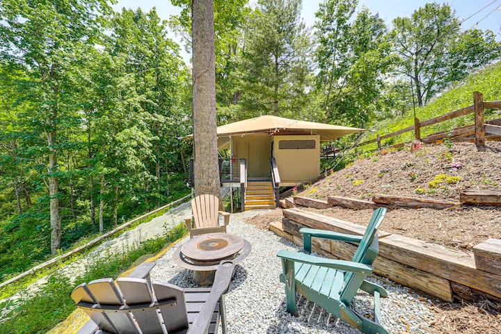 Mtn-view Deck: Scenic Glamping Getaway Near Boone! - Valle Crucis, NC