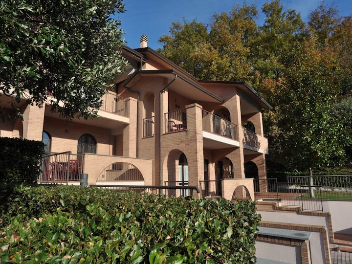 Maison De Vacances Avec Piscine Partagée à Assise - Assisi