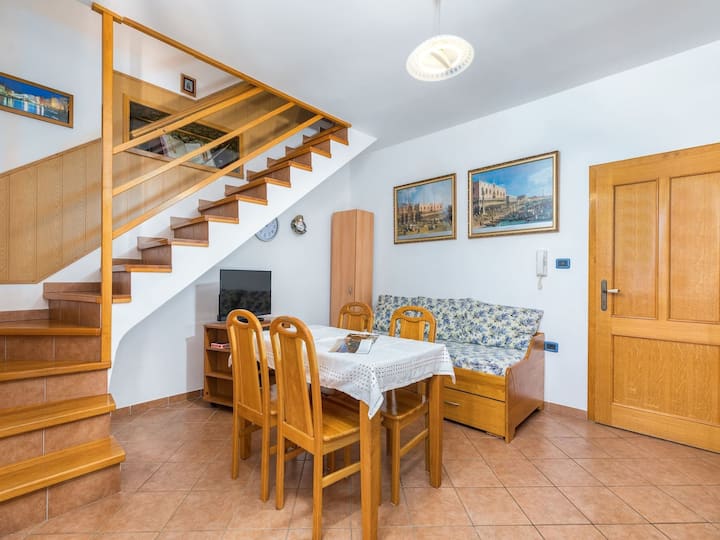 Appartement Dans La Ville Pittoresque De Cres - Cres