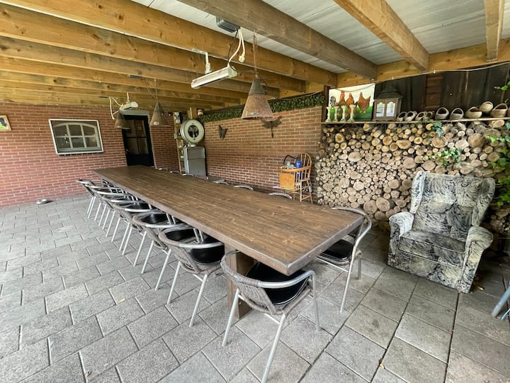 Ferme Familiale Avec Karts - Uden