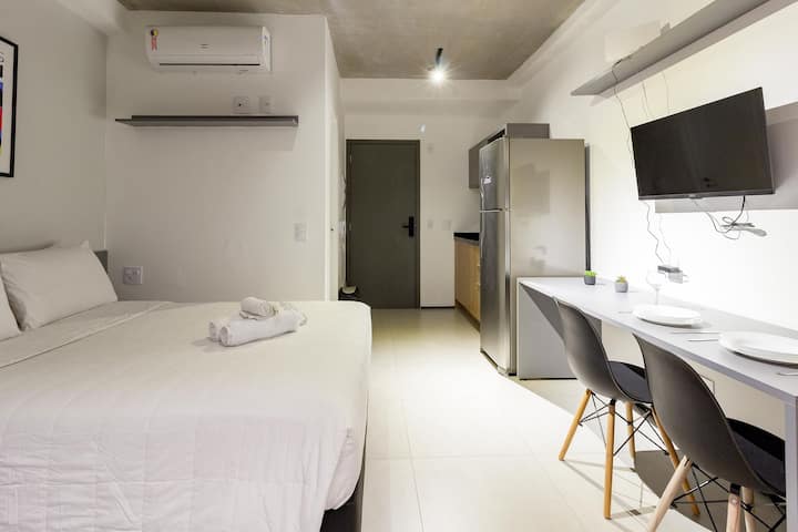 Encanto E Conforto: Apto Completo C/ Linda Vista - Liberdade