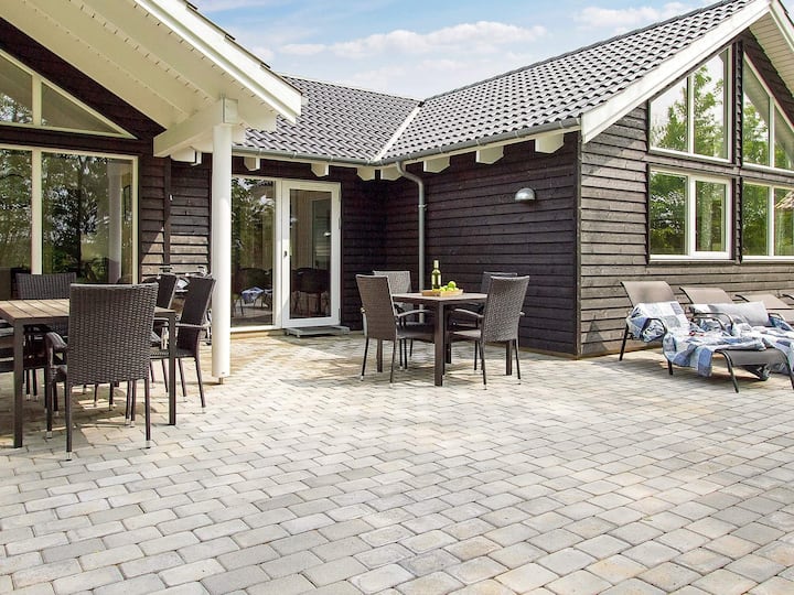 16 Person Holiday Home In Hasselberg - Ostsee