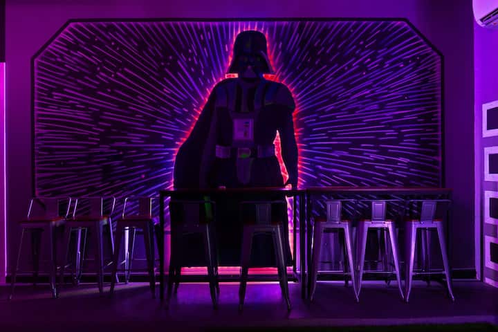 15br W/ Star Wars Game Room, Themed Rooms & Pool - Kissimmee