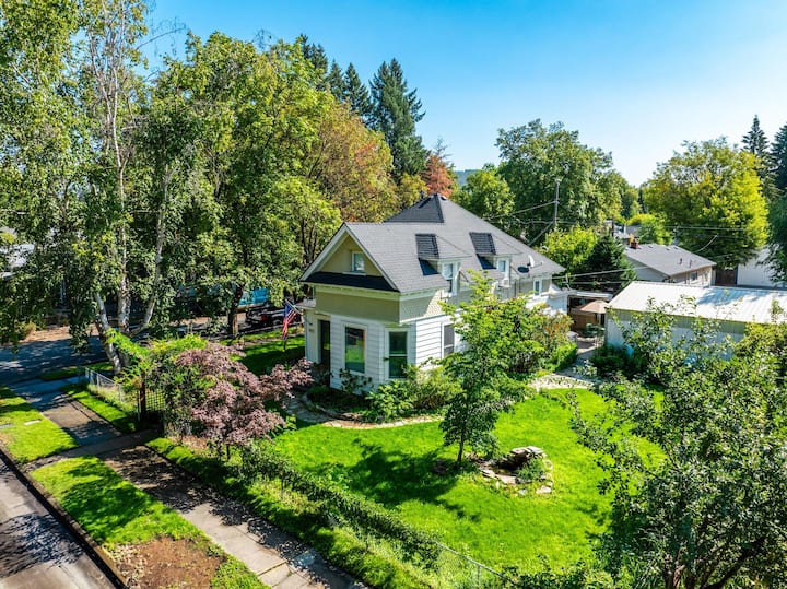 Hot Tub | 4br Retreat In Cda - Coeur d'Alene, ID