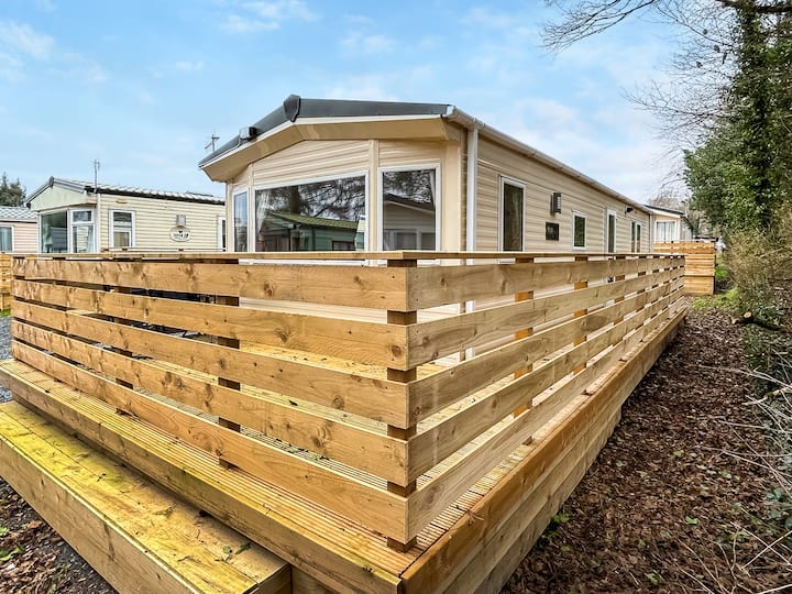 Platinum - Newton Stewart