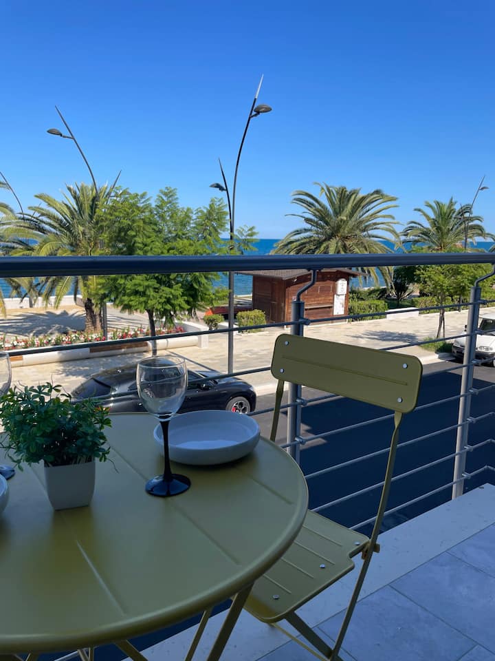 Fronte Mare Sirio 1° Piano Sx - Ecosostenibile - Rocca Imperiale