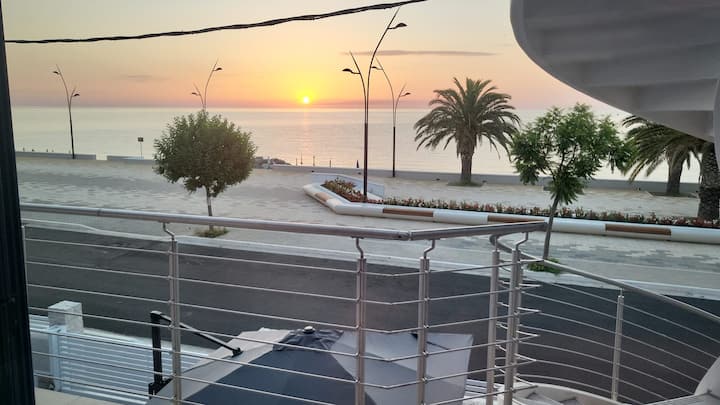 Fronte Mare Alba Chiara 1° Piano - Ecosostenibile - Roseto Capo Spulico