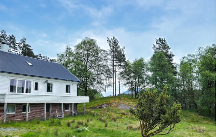 7 Bedroom Amazing Home In Nedre Vats - Vikedal