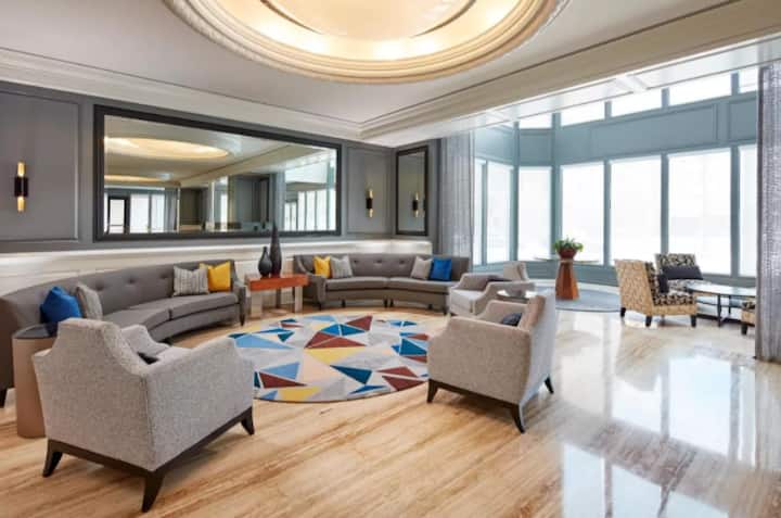 Downtown San Diego Stay Near Gaslamp Quarter - San Diego, CA