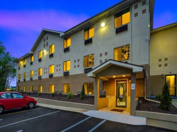 2 Lits Pleins | Ns | Mini-réfrigérateur - Williamsport