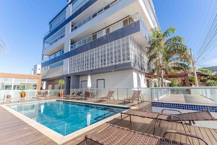 Ampla Cobertura Duplex Com Jacuzzi Privativa - Bombinhas