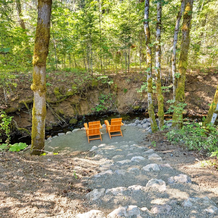 6.5 Acres, Creek, Ev, Hot Tub, Game Room, Cottage - White Salmon, WA