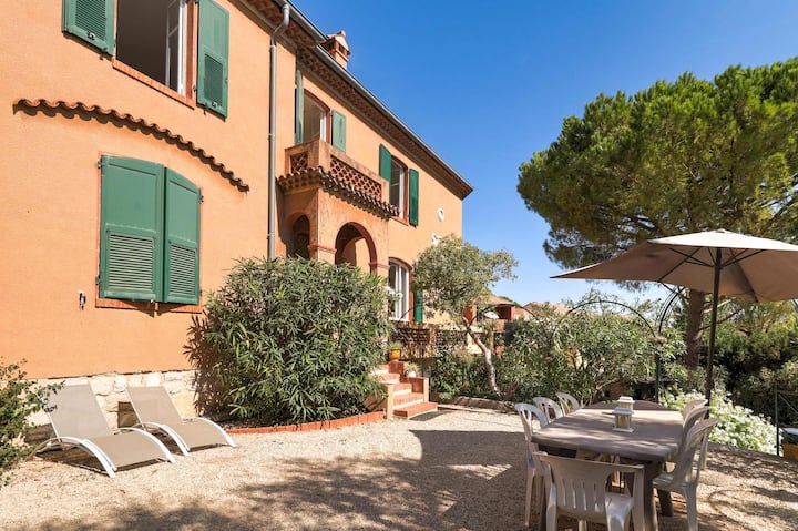 Libération Rez-de-jardin Dans Villa 2 Terrasses - Saint-Jean-Cap-Ferrat