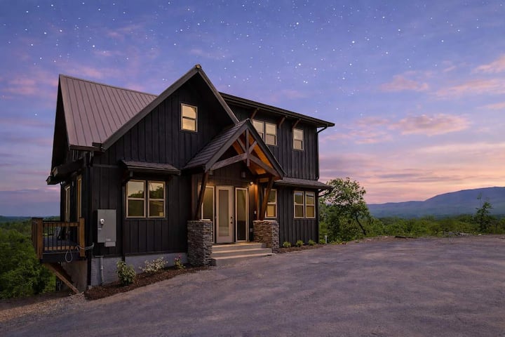Indoor Pool • Hot Tub • Luxury Lake Retreat - Dandridge, TN