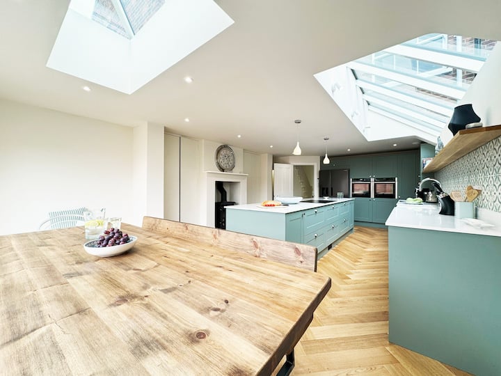 Lighthouse View By The Suffolk Cottage Collection - Southwold