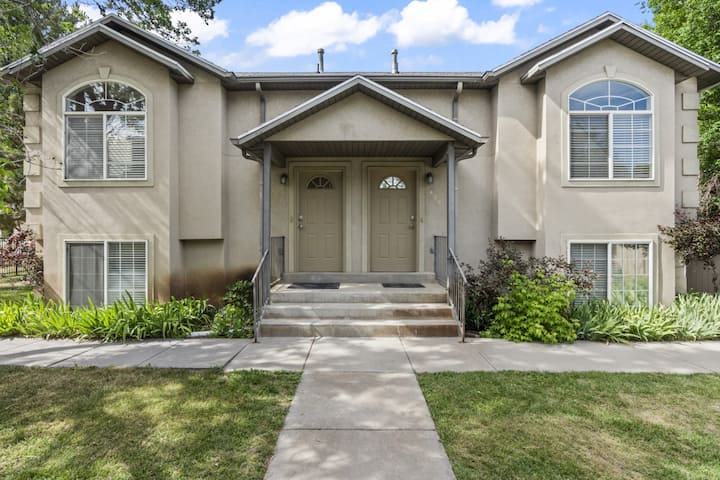 Ogden's Duplex Gem| Mins To Downtown + Ski Resorts - 오그던