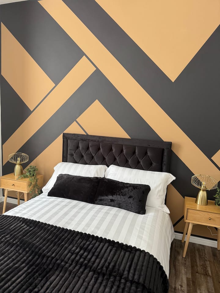 Close To City Centre-recently Renovated-brand New - Coventry