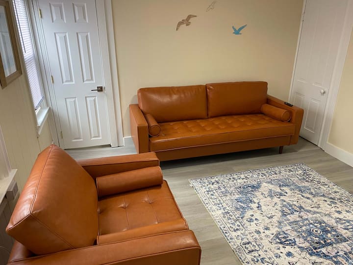 Large Newly Renovated Top Floor Beach Apt. 20 - Asbury Park, NJ