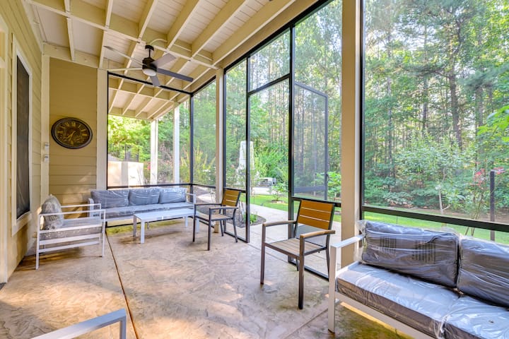 Game Room + Patio: Luxe Retreat Near Lake Norman! - Denver, NC