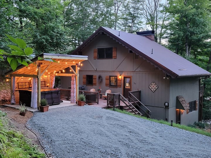 Charming Modern Cabin - Beech Mountain, NC