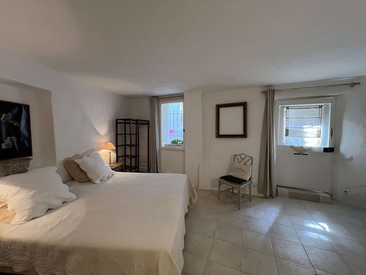 Studio Pour 2 Personnes En Plein Coeur De Ville à - La Crau