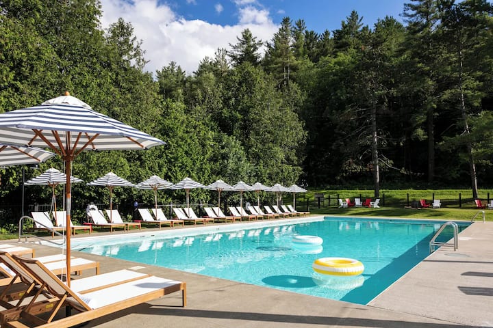 Relax In A Chic Retreat Along West Branch River - Stowe, VT