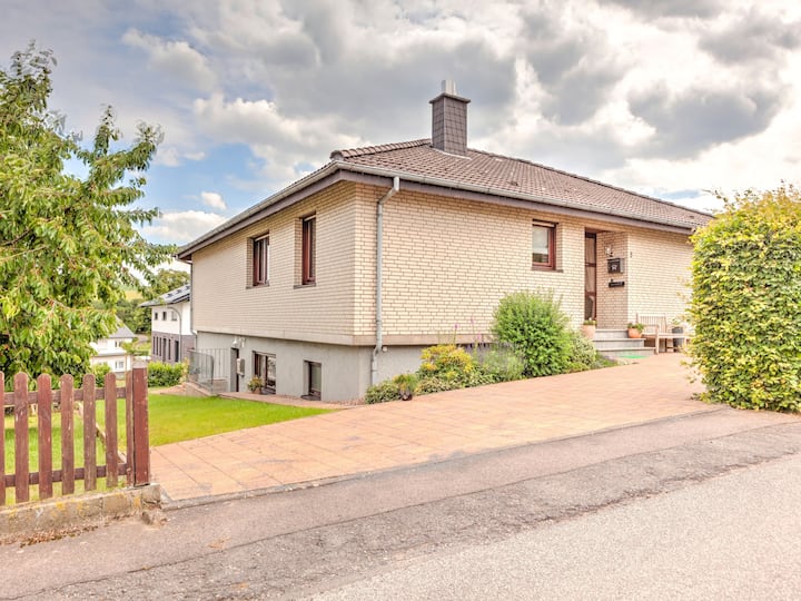 Sonnige Wohnung à Bad Driburg Mit Garten - Bad Driburg
