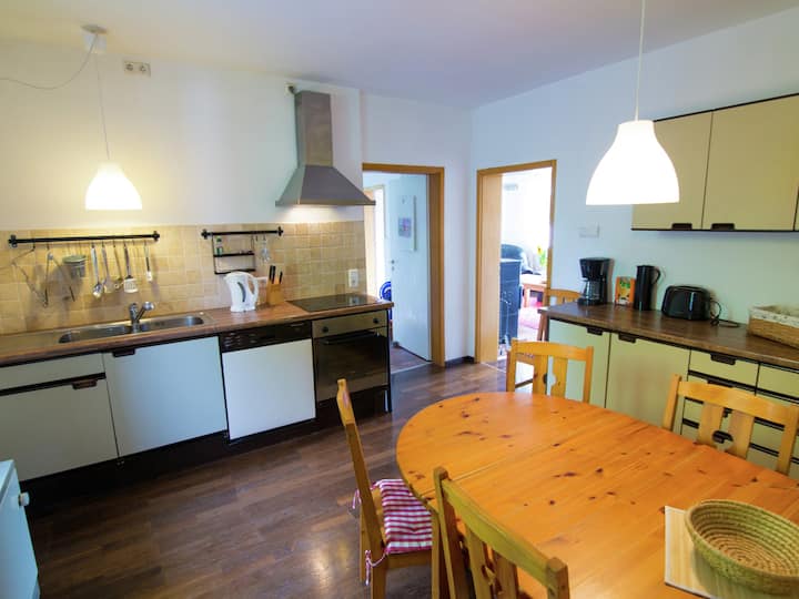 Geräumiges Ferienhaus à Hessen Mit Garten - Waldeck
