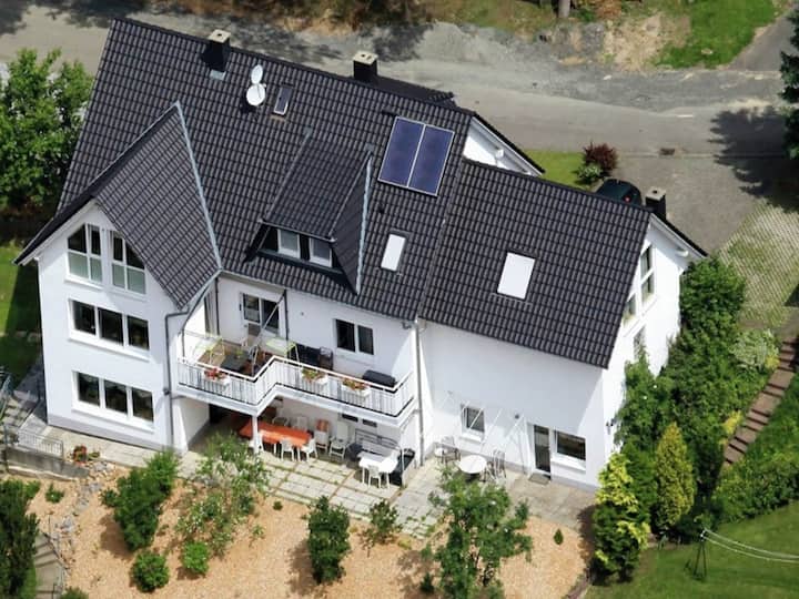 Appartement Avec Terrasse Propre à Homberg - Frielendorf
