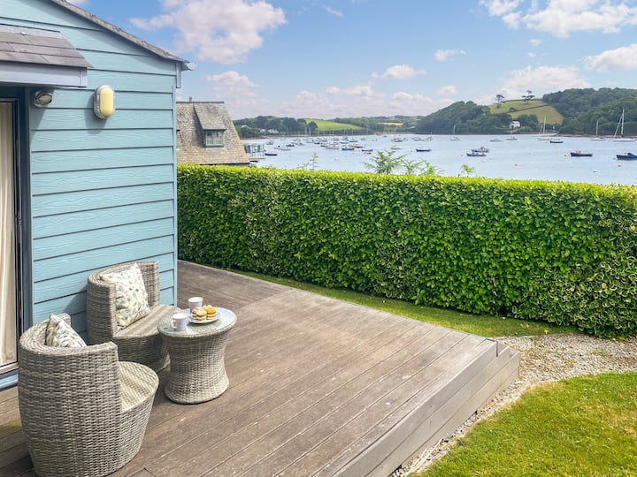 Castaway - St Mawes