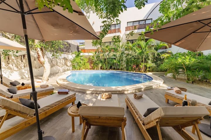 La Veleta Hotel - Jungle Gem - Pool View - Tulum